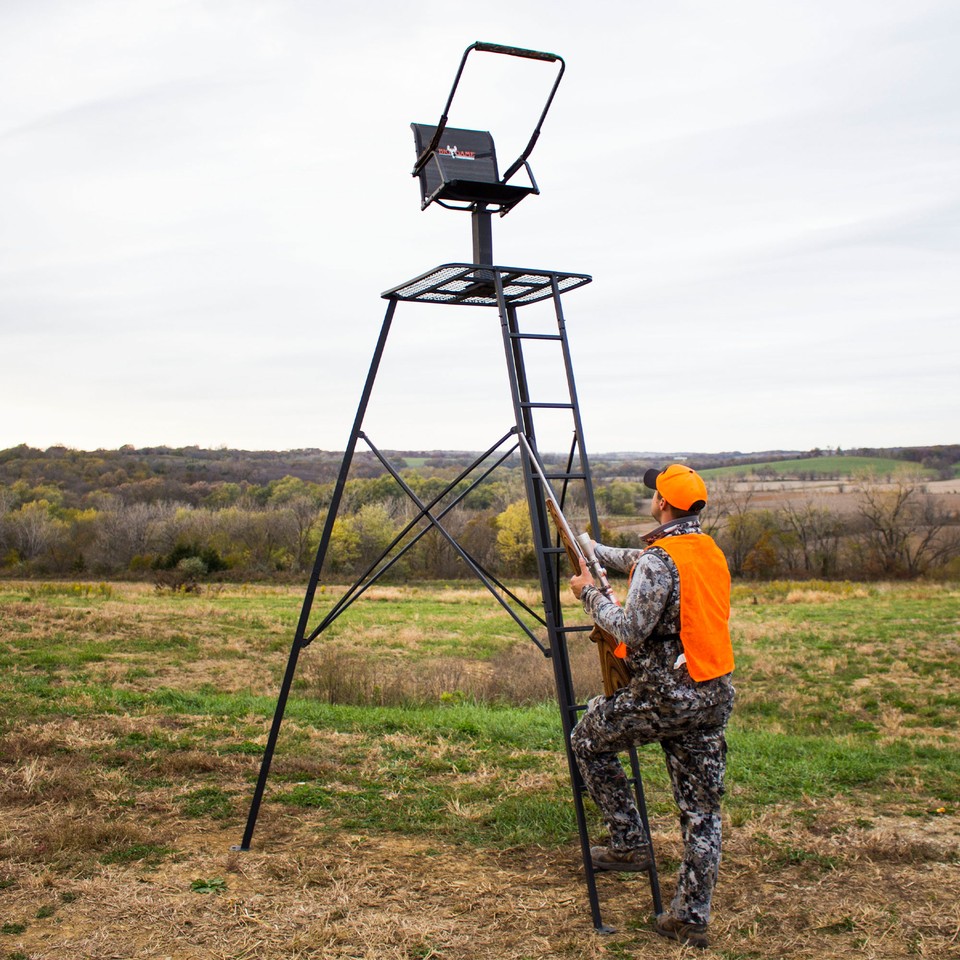 Big Game The Defender 12.5 Ft Tripod Stand, Deer Hunting Ladder w ...