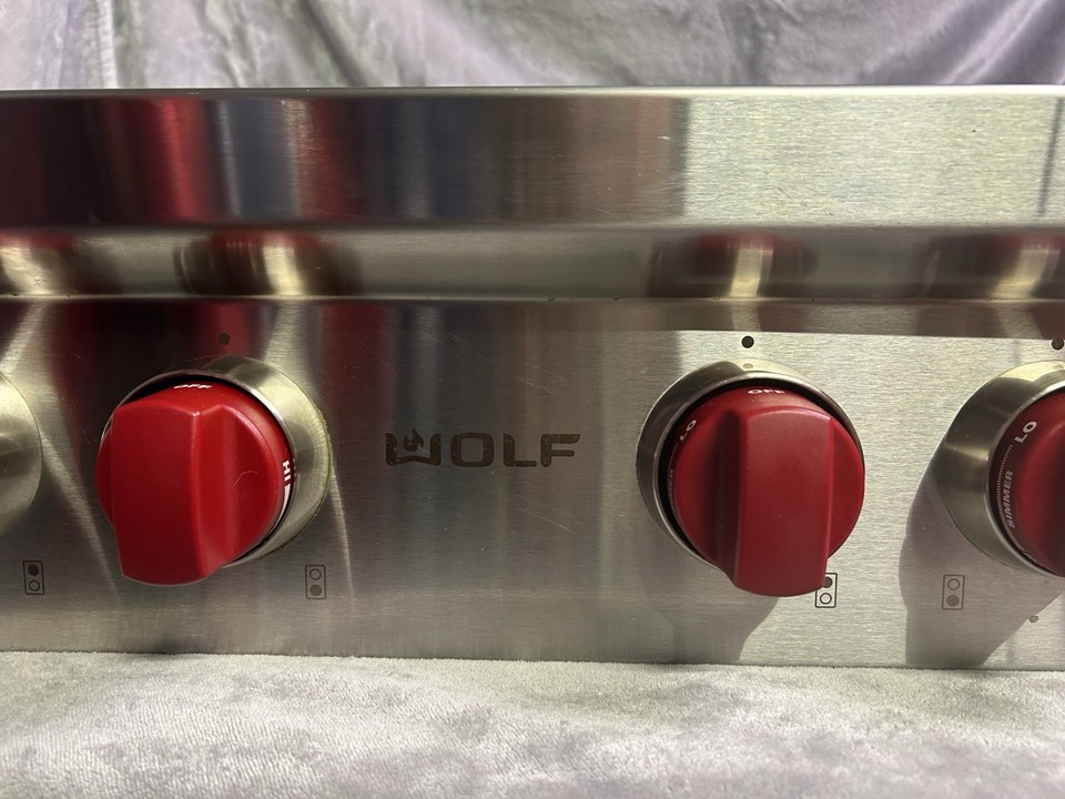 Wolf 36” Gas Cooktop SRT366 Natural Gas 6 Burner Red Knobs FREE ...