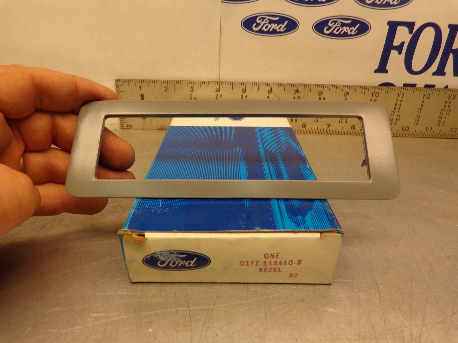 FORD D1FZ-15A440-B Marker Lamp Trim Bezel LH 71 Pinto Some Scratches ...