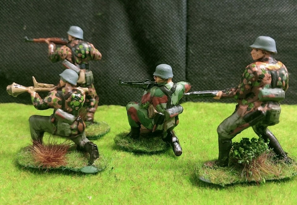 Painted Mars 54mm WW2 German waffen SS . MG42. | eBay
