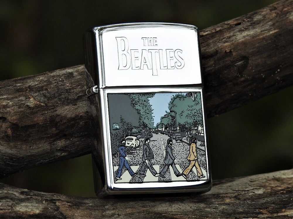 Zippo Lighter - The Beatles Abbey Road - John Lennon - Paul Zippo Lighter - The Beatles Abbey Road - John Lennon - Paul