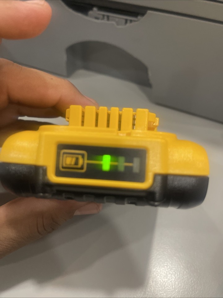 New Dewalt DCB203 20V Max Battery 2.0Ah Lithium Ion Li-Ion 20 Volt Date ...