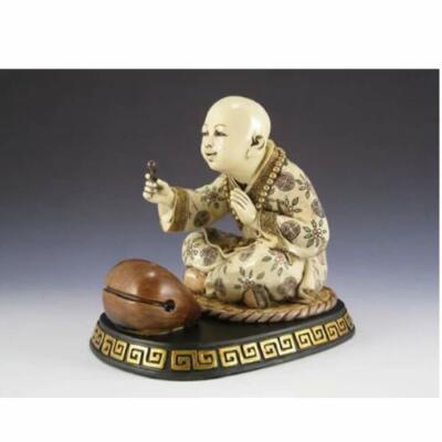 Monk Playing Mokugyo Wakeful Wooden Fish Drum Meditation Chanting ...