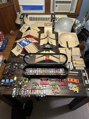Huge Vintage Lot Tech Deck Skate Park Ramp Finger Boards Ramps Rails ...