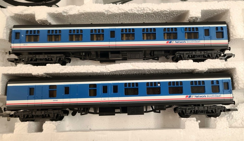 Lima Models Train Set Network SouthEast with Tracks and Bridge - #1003 ...