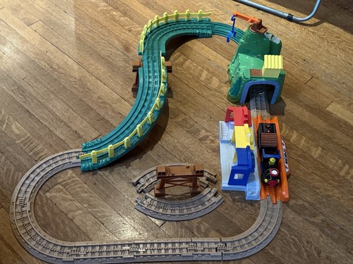 Geo Trax Remote Control Timbertown Railway Fisher Price Train Set w ...