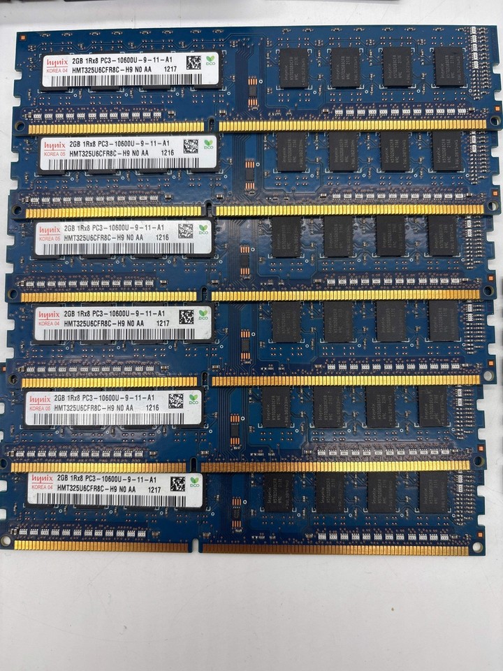 Lot of Computer Parts Including Intel Core, RAM, CPU, and Hard Drives ...