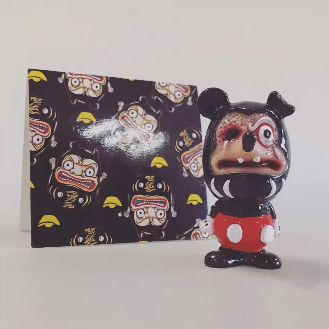 Diemouse×Big Lucky Toys One Eyed Dharma Mickey Mouse Red Black Ver ...
