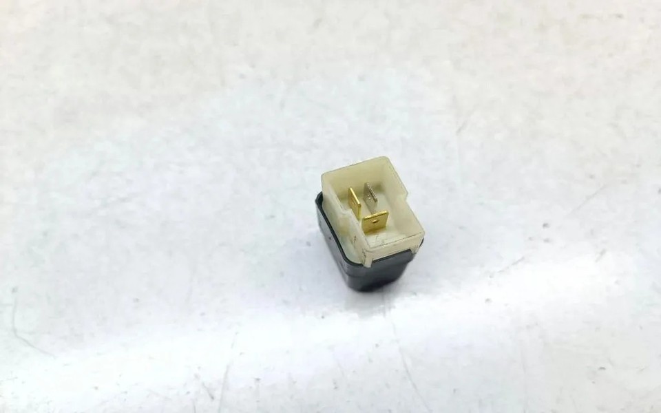 NISSAN PATHFINDER III R51 Relays 2563079960 2.50 Diesel 2007 33651799 ...