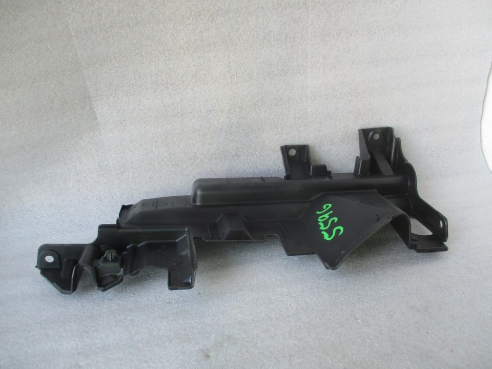 Genuine Honda Duct L Front Bumper Side 71118-T2A-A00 | eBay