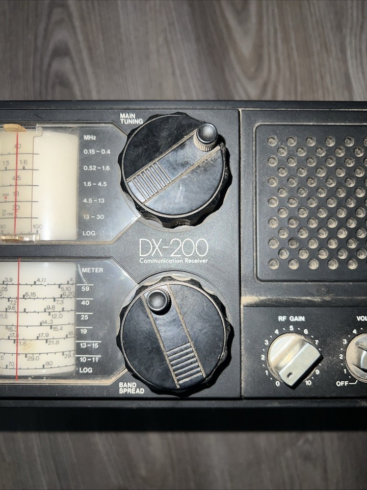 Realistic Dx200 Ham Radio And Shortwave Receiver Works Good In Good ...