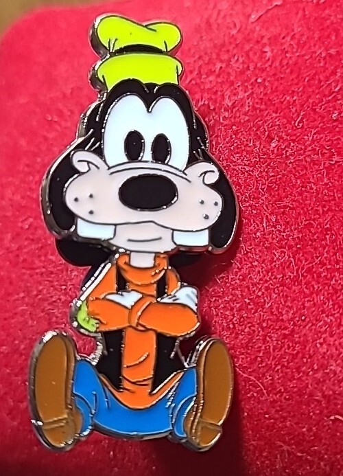 Disney Trading Pin, Booster, Big Head Art, Goofy with Arms Crossed ...