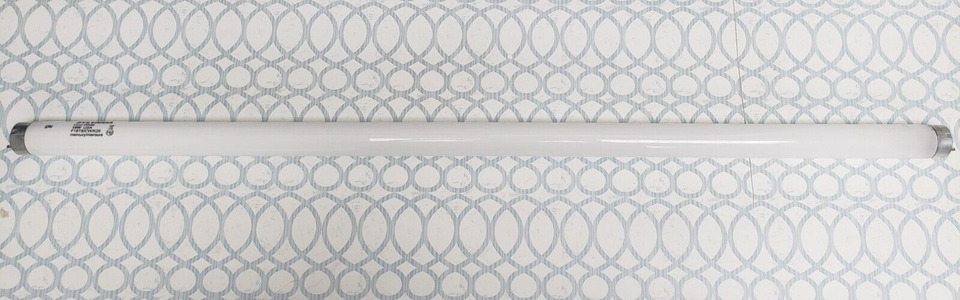 SYLVANIA Fluorescent Light Bulb 18W 28" COOL WHITE F18T8/CW/K28 | eBay