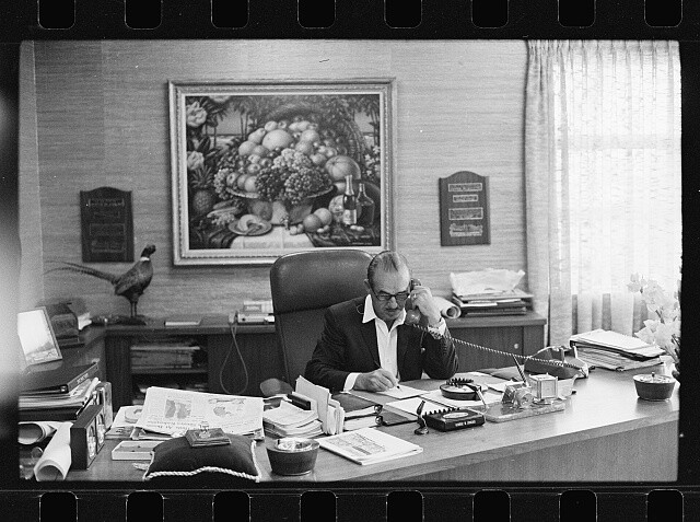 Supermarket George W. Jenkins (owners of Publix Markets chain, Florida ...