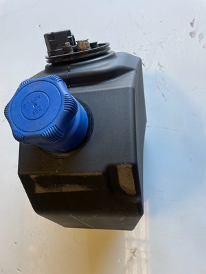 CNH Case DEF TANK 47416696 | eBay