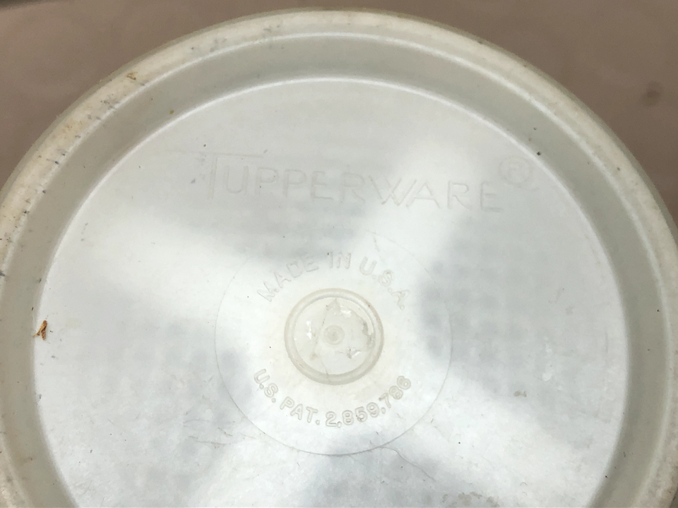 Vintage TUPPERWARE Jifi-Sift /Grinder Mill Flour/Powdered Sugar/Pepper ...