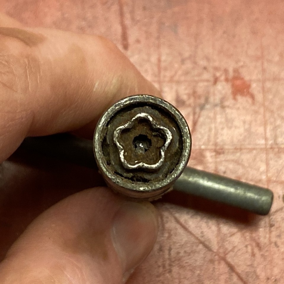 McGard GREEN Wire Hubcap Locking Key Wrench and Bolt Set | eBay