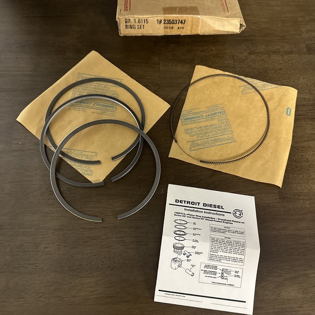 Detroit Diesel 23503747 Series 60 Piston Ring Set NOS for sale online ...