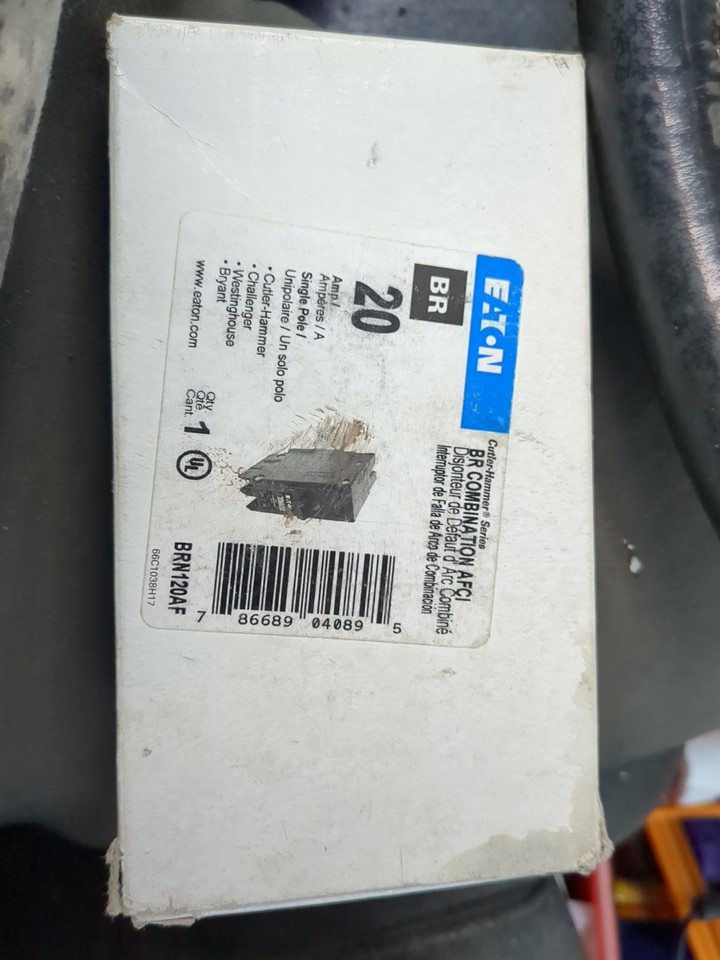 Eaton BRCAF120 20 Amp Single-Pole Combination Arc Fault Circuit Breaker ...