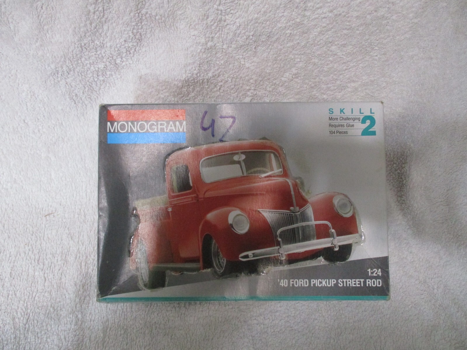 1/24 MONOGRAM '40 FORD PICKUP STREET ROD #2720 + MISSING 2 TIRES ...