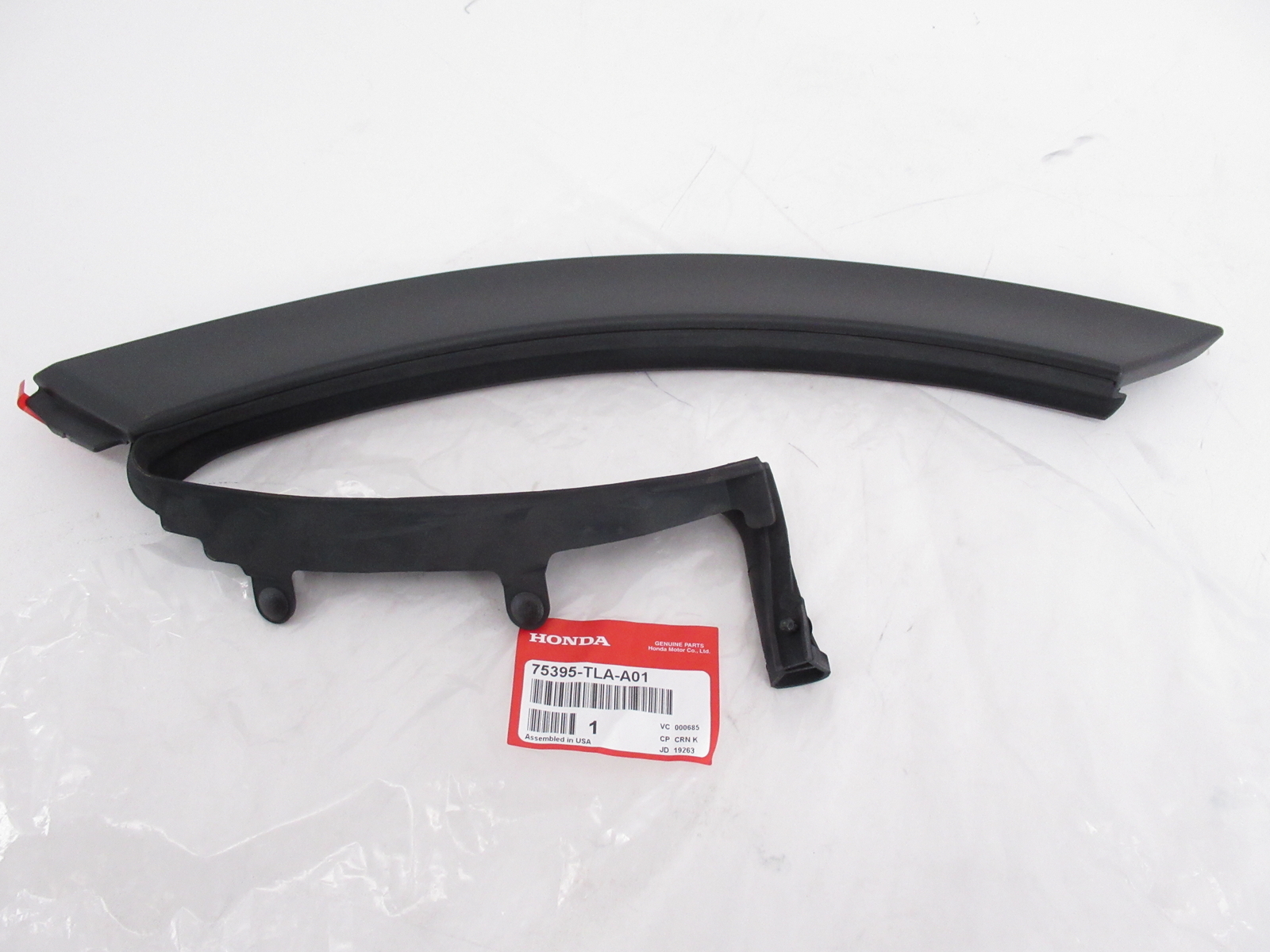 Genuine OEM Honda 75395-TLA-A01 Driver Rear Wheel Arch Molding 2017 ...