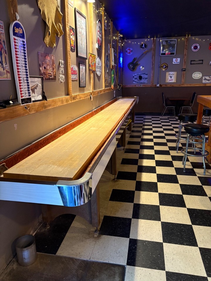 22’ Shuffleboard Table (Regulation Size) | eBay