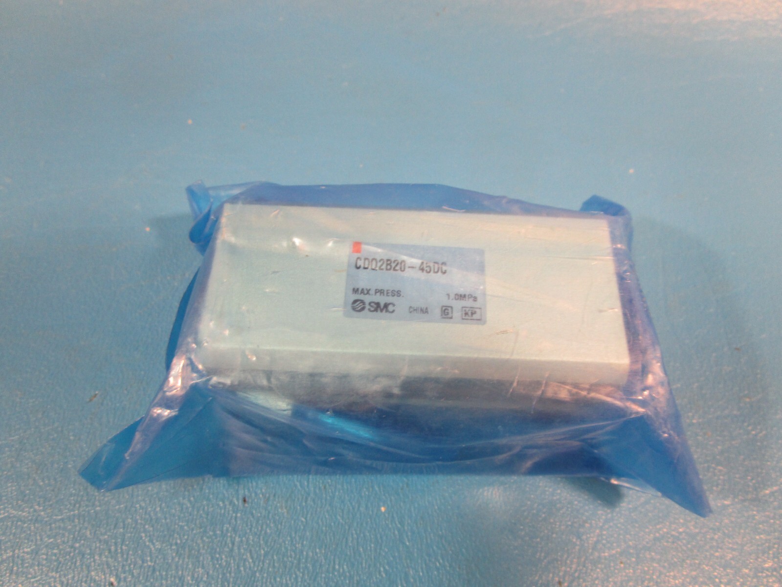 SMC CDQ2B20-45DC. Compact Cylinder, 20mm Bore, 45mm Stroke | eBay