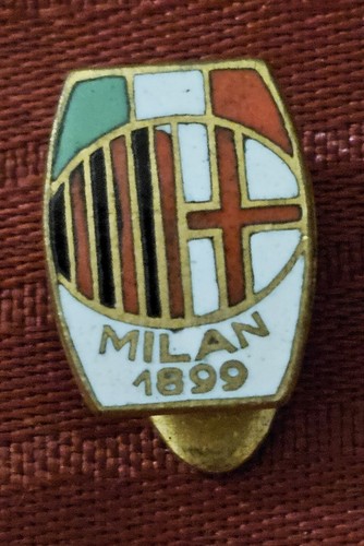 AC MILAN, RARE BUTTONHOLE VINTAGE PIN BADGE | eBay