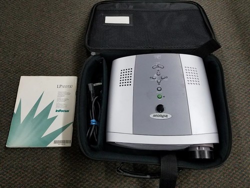 BAD LAMP AS IS InFocus LP350 DLP Projector 1300 Lumens with Case | eBay