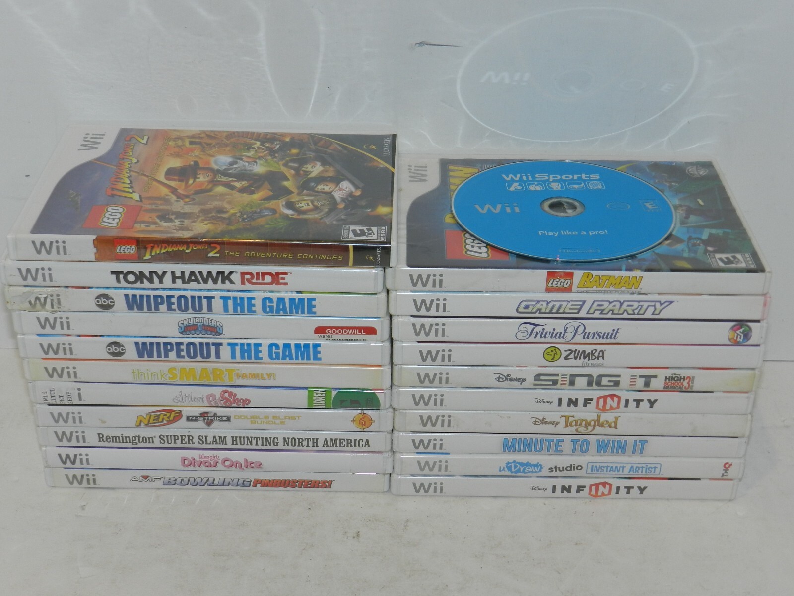 Lot of 22 Nintendo Wii Games w/ Cases Video Game Lots Variety Resellers ...