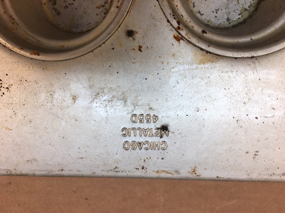 Chicago Metallic Or Amco Muffin Pans 20 On With Lip Lot Of 6 | eBay