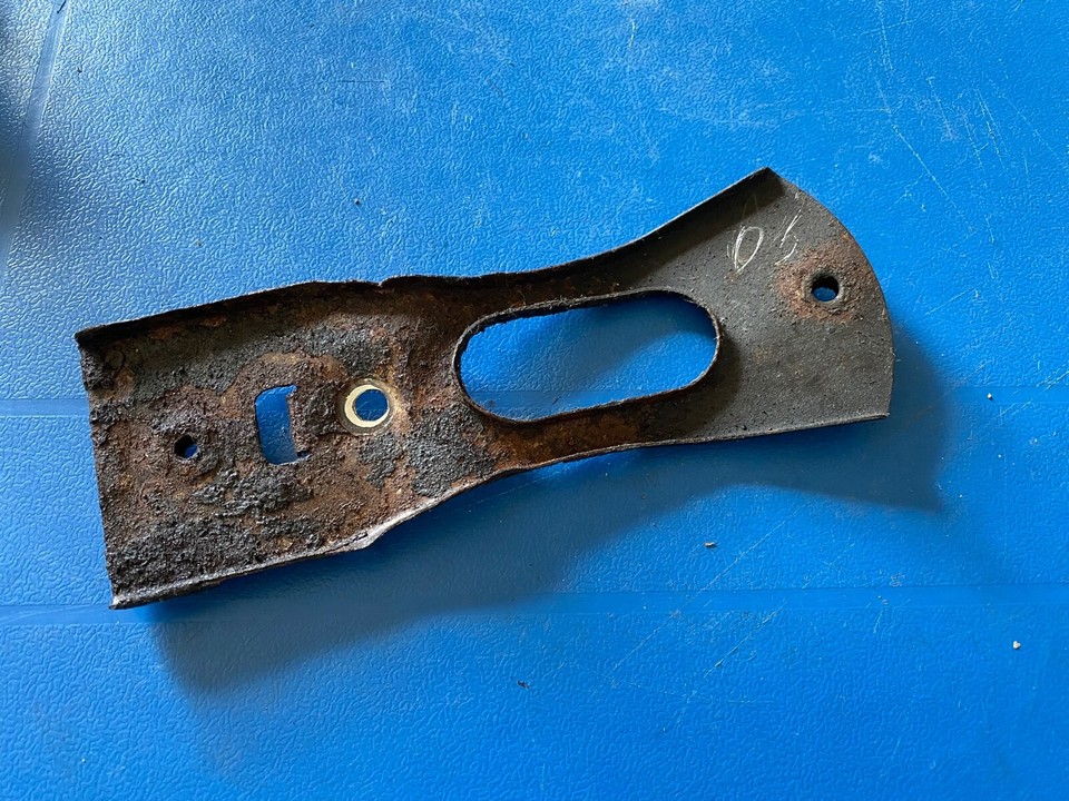 ALFA ROMEO 159 BRERA SPIDER SUBFRAME RADIATOR RIGHT SIDE BRACKET MOUNT ...