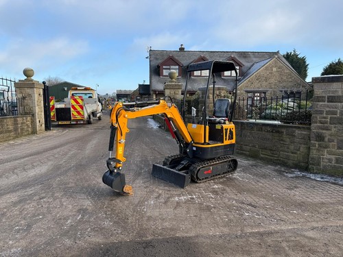 NEW/UNUSED LM10 MINI EXCAVATOR 360 TRACKED MACHINE KOOP DIESEL ENGINE ...