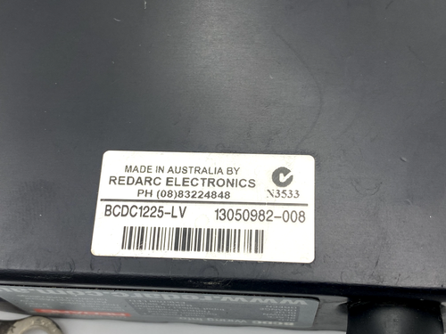 Redarc BCDC1225 In-Vehicle Battery Charger MPPT For 12/24 Volt Vehicle ...