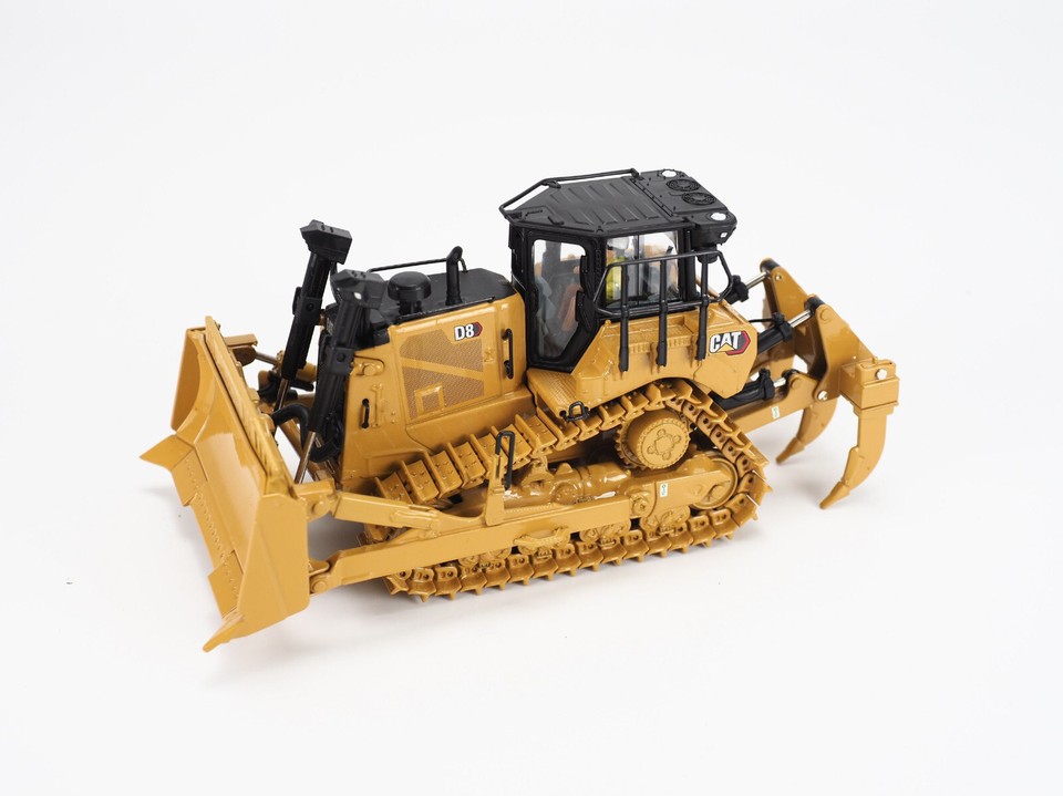 Caterpillar Cat D8 Dozer 1:50 Scale Metal Model By Diecast Masters ...