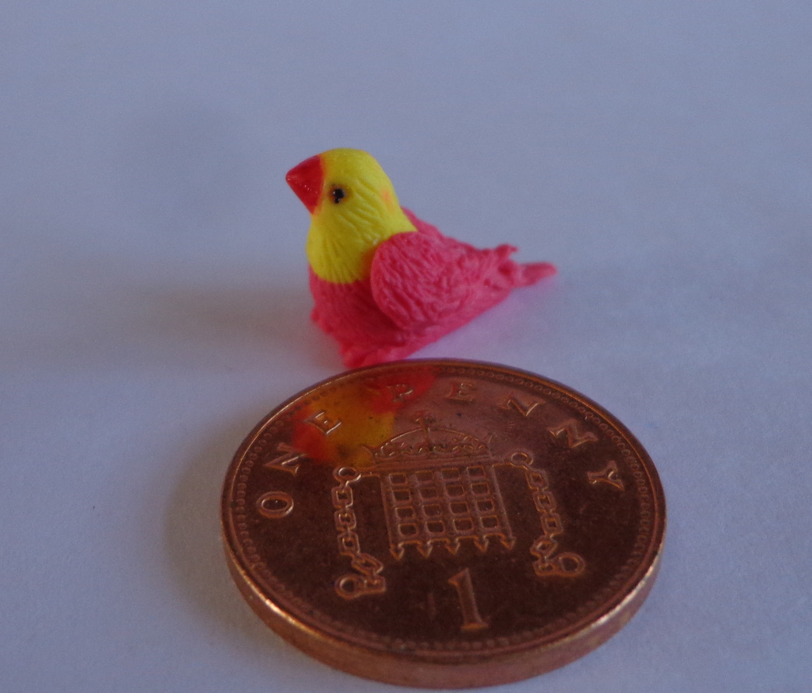 1:12 Polymer Clay Bird Dolls House Miniature Garden ( Red) | eBay UK