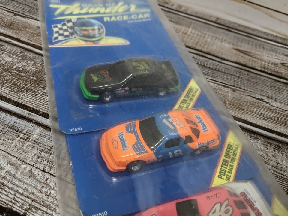 Matchbox Days Of Thunder 1:64 Scale Diecast Race Stock Car Racing Set ...