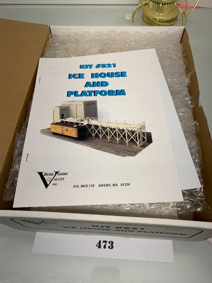 473 Bershire Valley Kit #821 Ice House & Platform O Scale 2 Rail 3 Rail ...