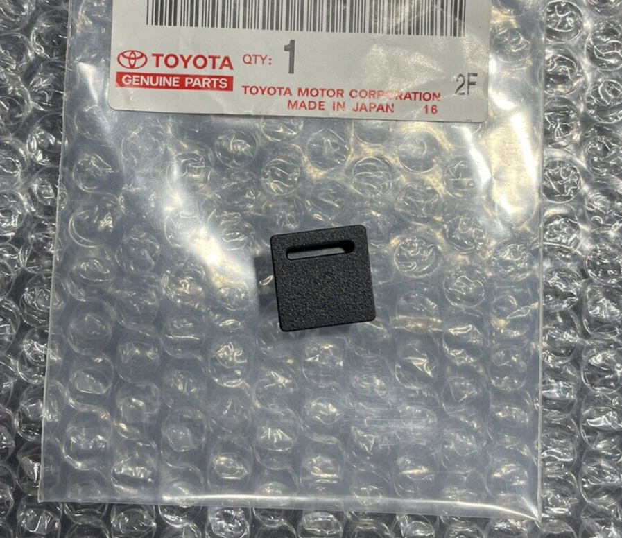 12 - 21 TOYOTA PRIUS C SHIFT LOCK RELEASE BUTTON SHIFTER PLUG TRIM ...