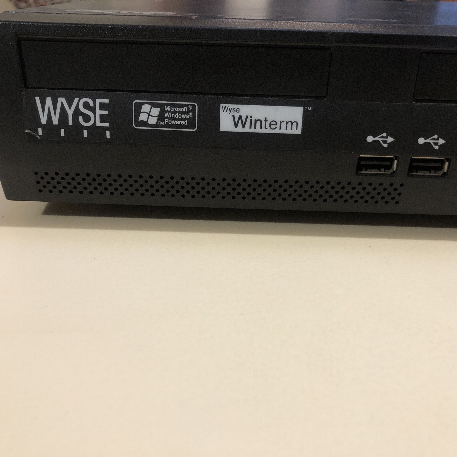 WYSE THIN CLIENT TERMINAL WT9455XL 256MB ,64kB Memory . NO OS ( Part ...