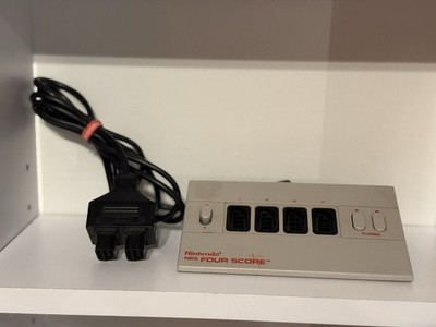 Nintendeo NES Four Score Adapter für die NES Konsole Wohnungsfundstück ...