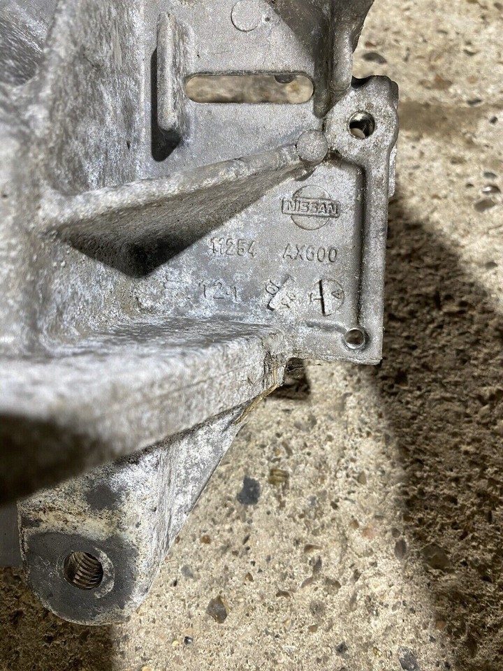 RENAULT CLIO MK3 TOP GEARBOX MOUNT BRACKET 1.2L PETROL 2008-2012 | eBay UK