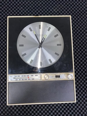 RCA vintage battery powered clock radio | eBay