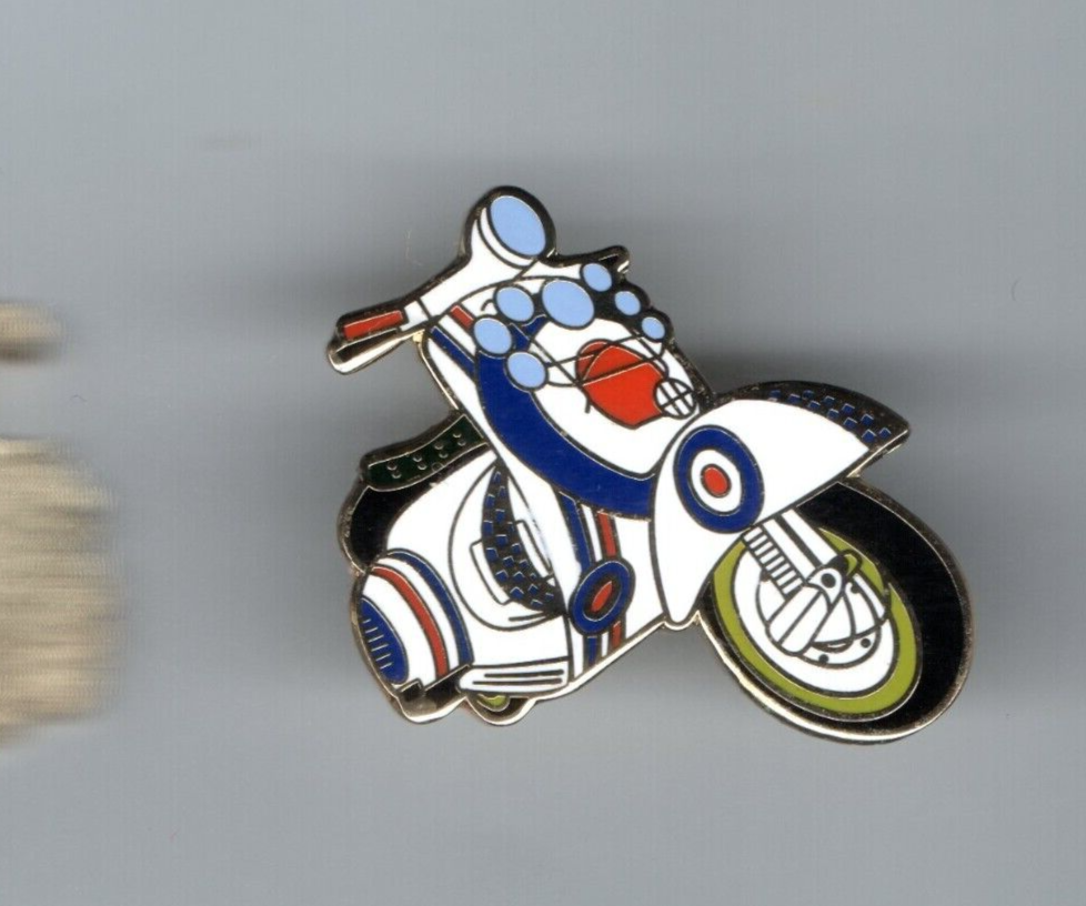 Mod Pin Badge Scooter Target | eBay UK