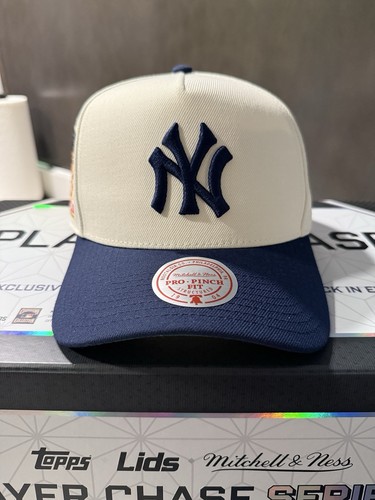 2025 Player Chase Topps x Lids x Mitchell & Ness - Yankees Mickey ...