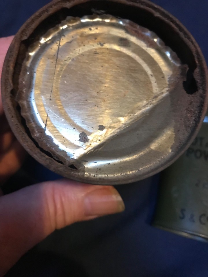 Original WW2 British Issue Ration Tins Beans and foot / skin powder ...