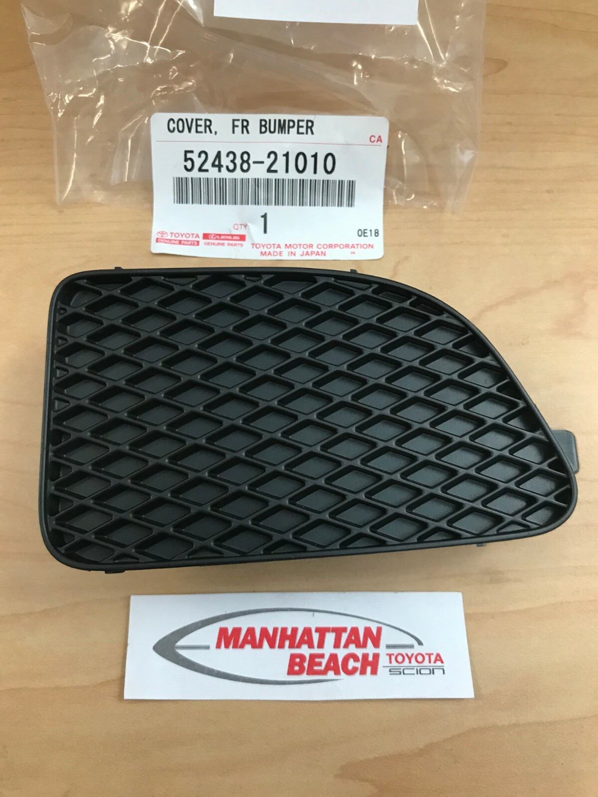 05-10 SCION TC GENUINE TOYOTA FRONT BUMPER HOLE COVER 52438-21010 LEFT ...