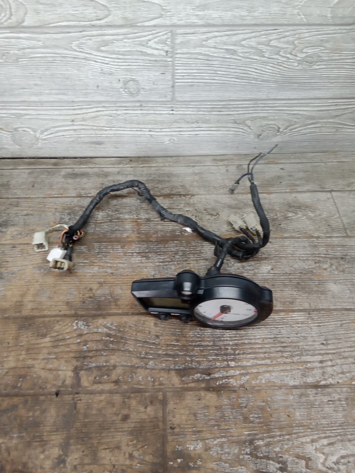 2004 04 03-05 Yamaha YZF-R6 YZFR6 Tach Gauges Display Cluster ...