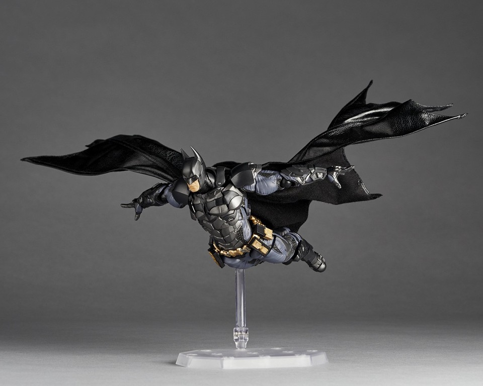 Revoltech Amazing Yamaguchi Batman Arkham Knight Ver. Figure no Bonus ...