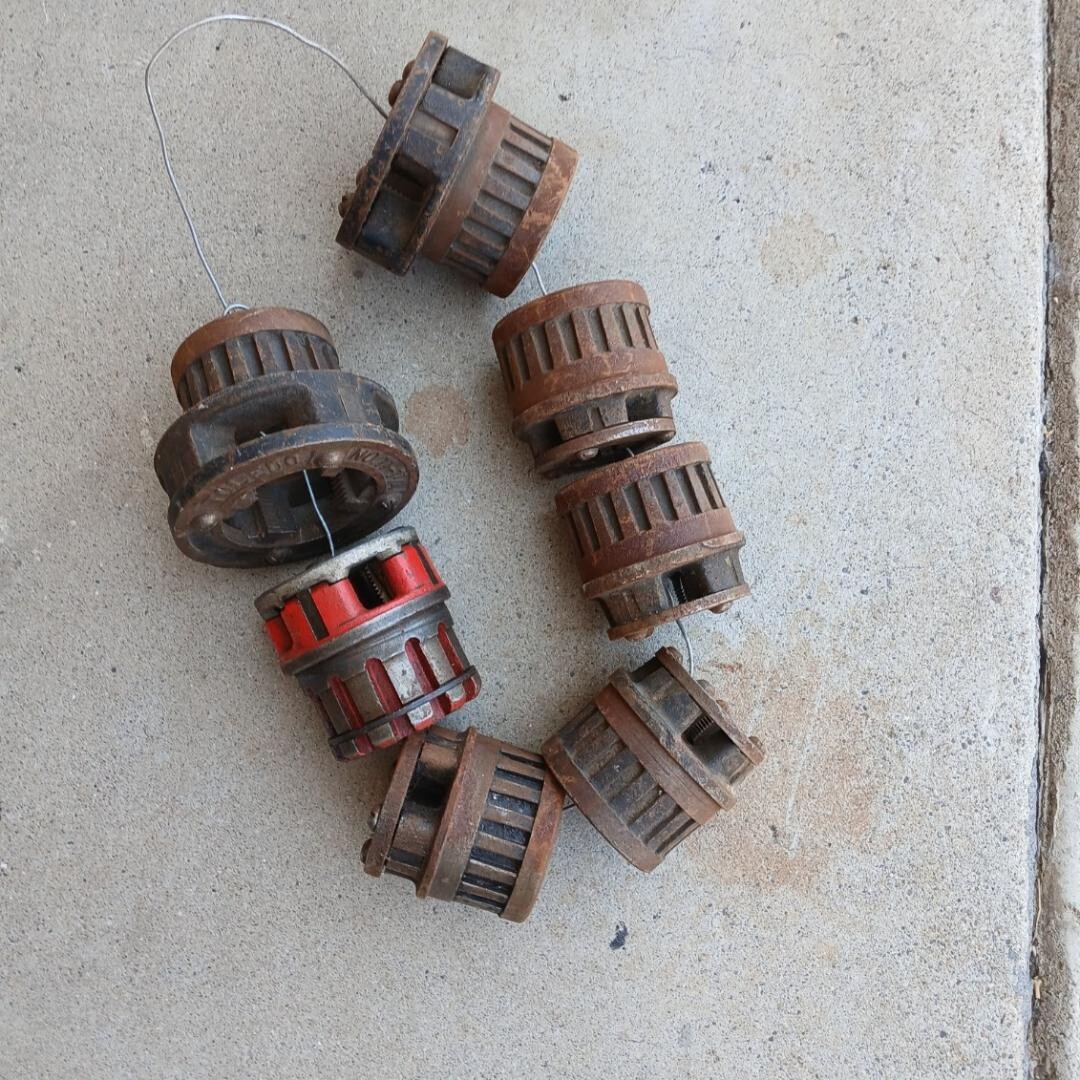lot of Toledo pipe threader dies 1/8", 1/4", 3/8", 1/2", 3/4", 1", 1-1/ ...